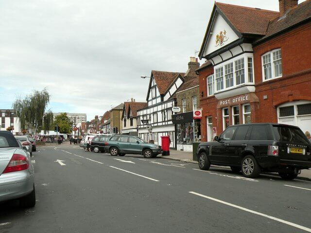 Hoddesdon's Trusted Source for Superior Gutter Cleaning
